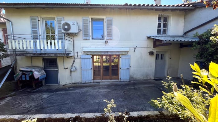 Maison 4 pièces à Villechantria, à vendre