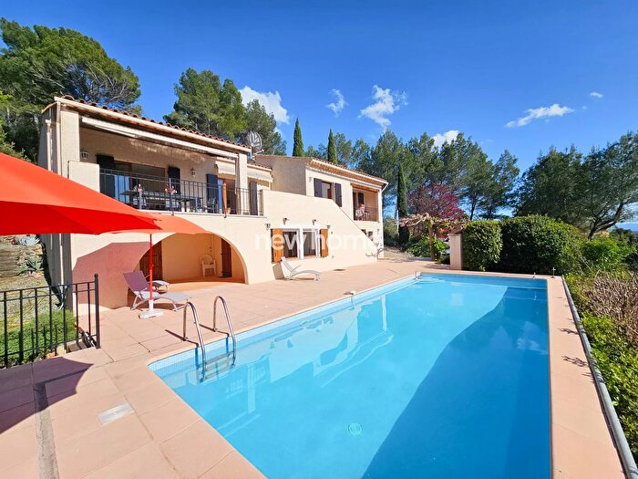 Maison à vendre - Flayosc - 5 pièces - 4 chambres