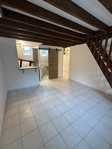 Appartement 2 pièces à Melun, Centre-ville, à louer