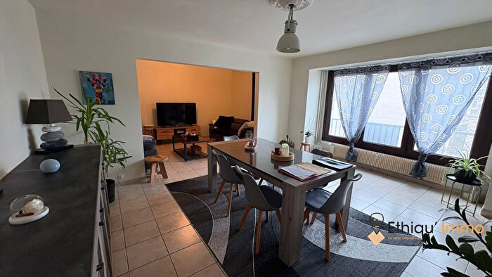 Appartement à vendre - Chaumont, Centre-ville, Faubourg - 4 pièces - 2 chambres