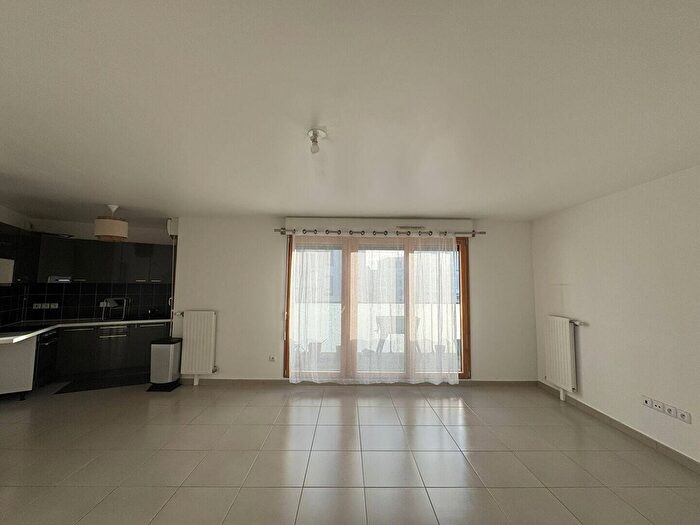 Appartement à louer - Plaine Marcreux Pressensé, Aubervilliers - 4 pièces - 3 chambres