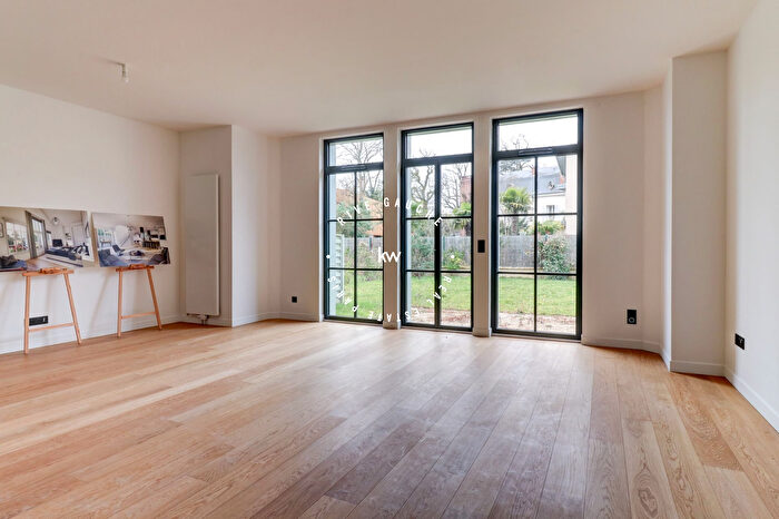 Maison à vendre - Vaucresson - 7 pièces - 4 chambres