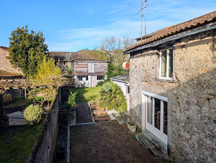 Maison à vendre - Maulévrier - 5 pièces - 3 chambres