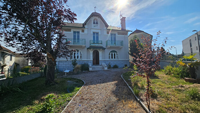 Maison à vendre - Bizanos - 6 pièces - 5 chambres
