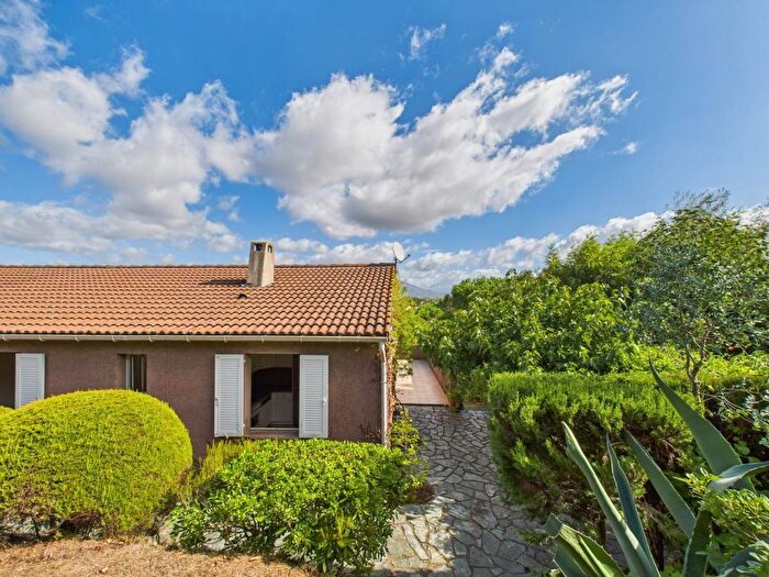 Maison à vendre - Ajaccio, Mezzavia - 5 pièces - 4 chambres