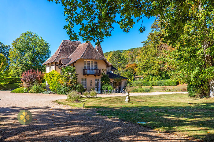 Cherisy : Maison 17 pièces à vendre