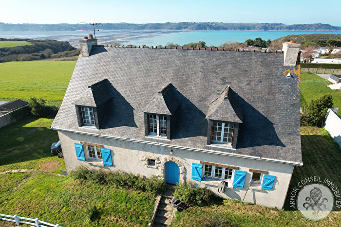 Maison à vendre - Saint-Cast-le-Guildo - 8 pièces - 6 chambres