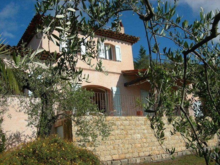 Maison 4 pièces à louer à Le Tignet