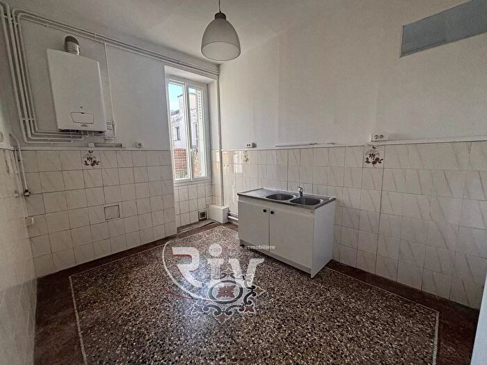 Appartement à louer - Bourgoin-Jallieu, Plambourgoin, Chemins - 4 pièces - 3 chambres