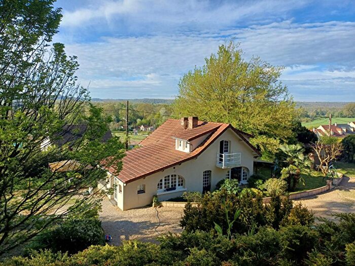 Maison à vendre - Compiègne, Royallieu, Village - 8 pièces - 4 chambres