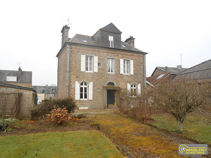 Maison à vendre - Le Neufbourg - 11 pièces - 5 chambres