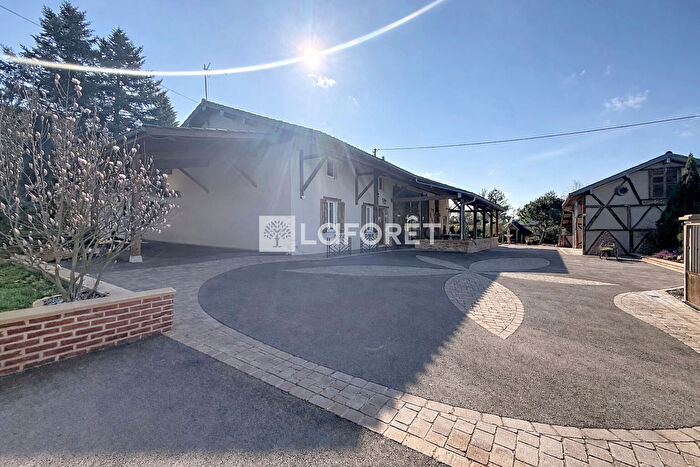 Maison à vendre - Saint-Jean-sur-Reyssouze - 10 pièces - 4 chambres