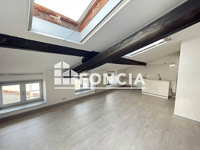 Appartement à louer - Badouillère-Saint Roch-Valbenoîte, Saint-Étienne - 1 pièce