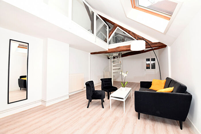 Appartement 3 pièces à Dijon, Centre-ville, à louer