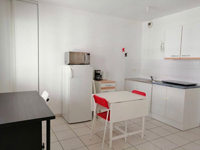 Appartement 1 pièce à Saint Jacques-Chavanelle, Saint-Étienne, à louer