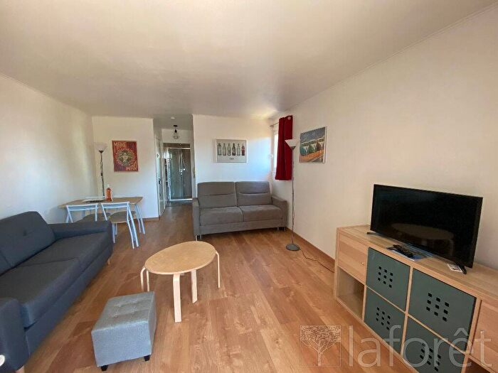 Appartement à louer - Horts Sables, Frejus - 1 pièce