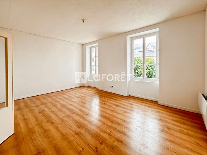Beaune-la-Rolande : Appartement 3 pièces à louer