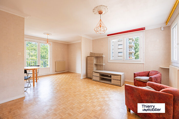 Appartement 4 pièces à Nantes, Longchamp, Rond-Point de Rennes, Perverie, Américains, à vendre