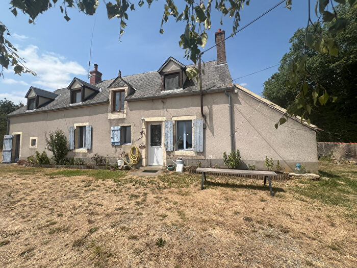 Maison à vendre - Saint-Jeanvrin - 4 pièces - 3 chambres