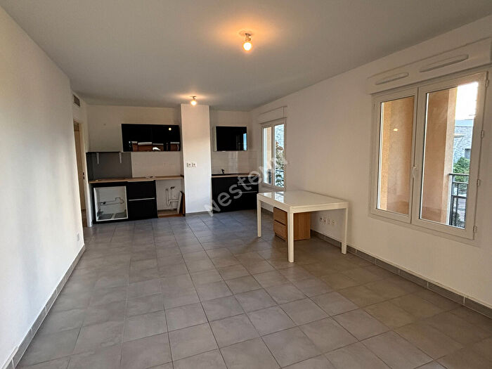 Toulon, Sainte-Anne : Appartement 3 pièces à louer