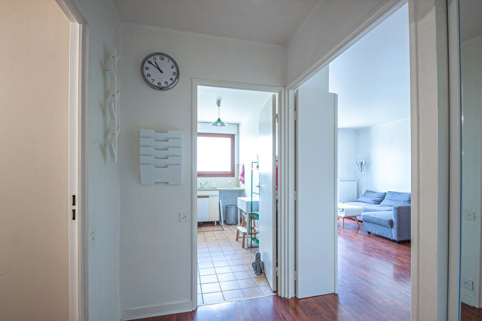 Appartement à louer - Vanves, Plateau de Vanves - 3 pièces - 2 chambres