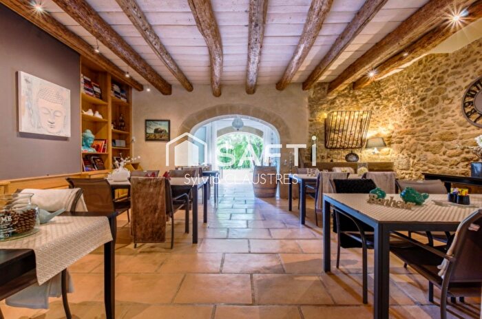 Maison à vendre - Gignac - 11 pièces - 7 chambres