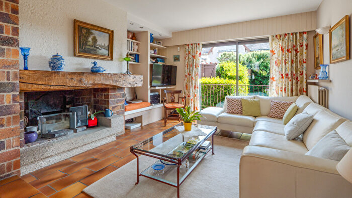 Maison à vendre - Buxerolles - 7 pièces - 5 chambres