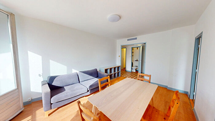 Appartement 4 pièces à louer à Grenoble, Bajatière