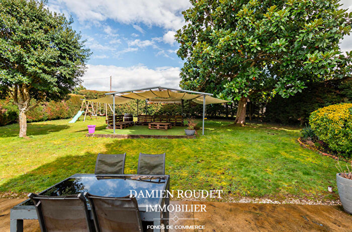 Maison à vendre - Villeneuve-de-Marc - 4 pièces - 3 chambres