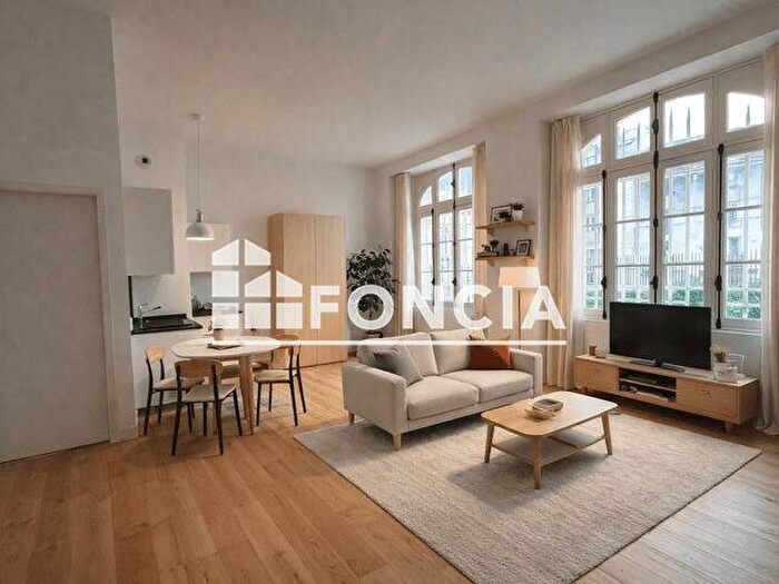 Appartement à louer - Haute Follis-Saint Martin, Laval - 3 pièces - 2 chambres