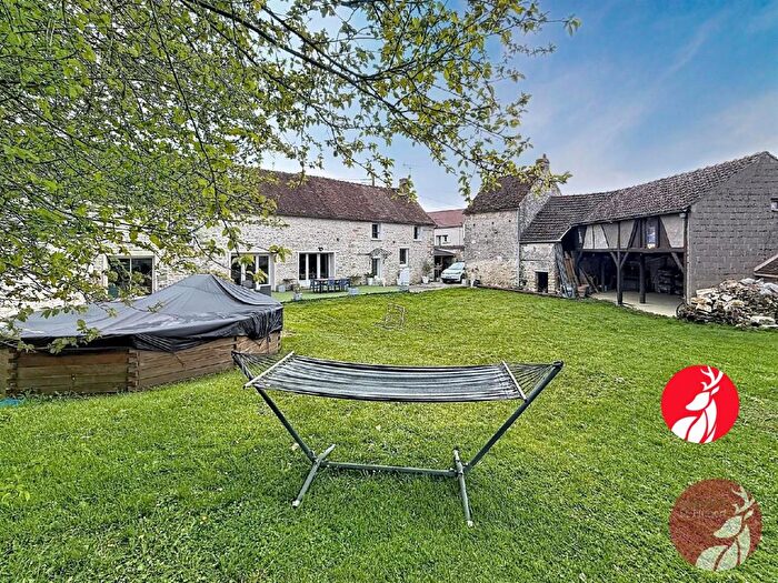 Maison à vendre - La Chapelle-la-Reine - 7 pièces - 5 chambres