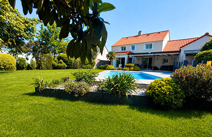 Sainte-Luce-sur-Loire : Maison 6 pièces à vendre