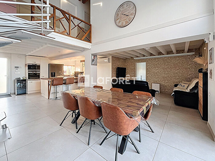 Maison à vendre - Montrevel-en-Bresse - 5 pièces - 4 chambres