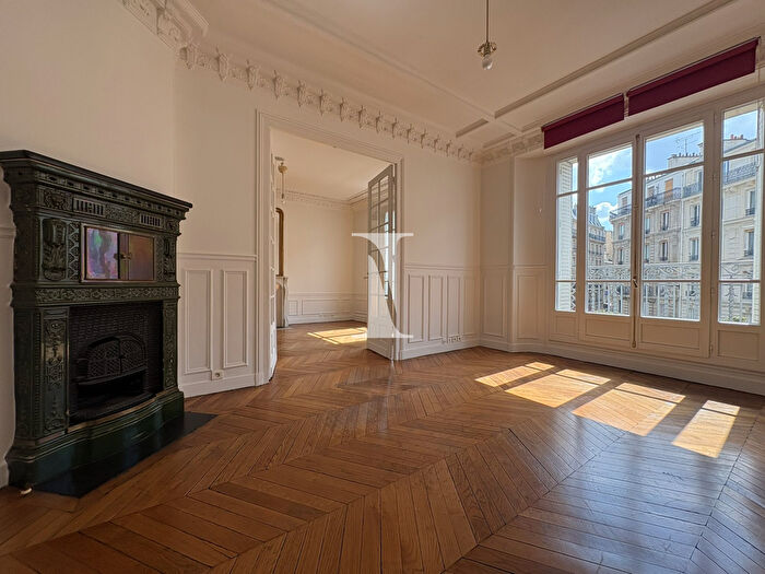 Appartement 4 pièces à louer à Paris 15ème, Cambronne, Garibaldi