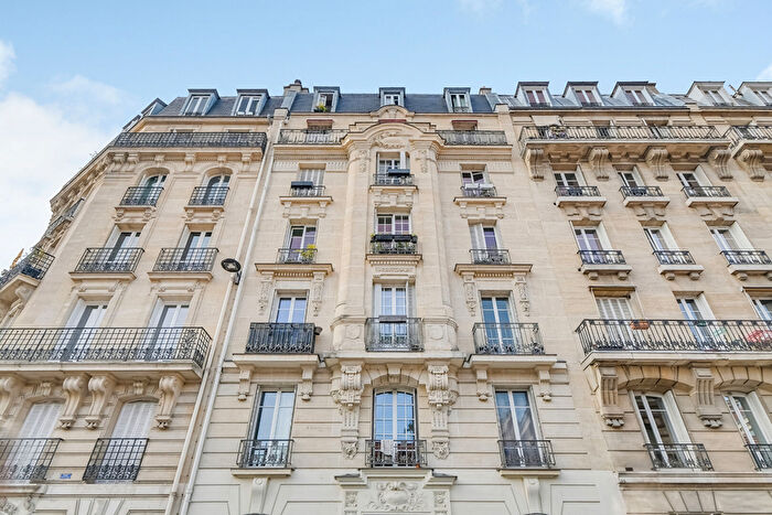 Appartement 1 pièce à Paris 18ème, Grandes Carrières, Clichy, à vendre