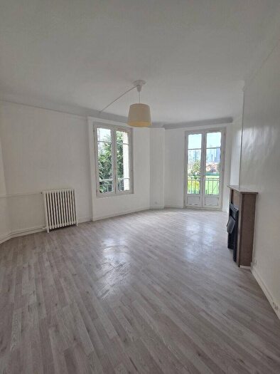 Appartement 3 pièces à Marceau, République, Courbevoie, à louer