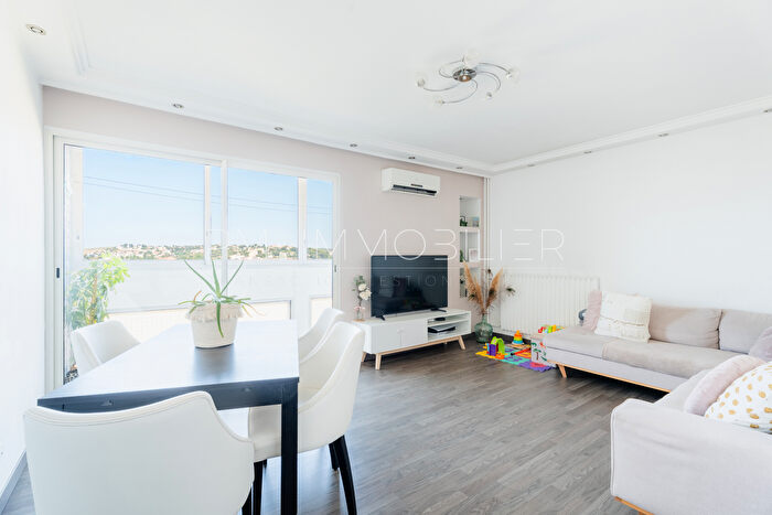 Marseille 15ème, Saint-Antoine : Appartement 4 pièces à vendre