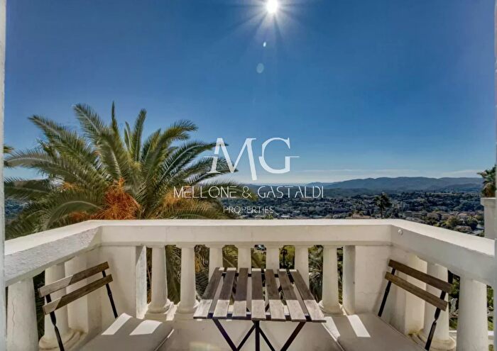 Appartement à vendre - Grasse, Magagnosc, Saint-Mathieu - 3 pièces - 2 chambres