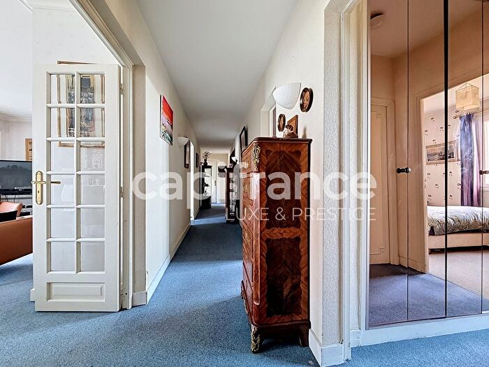 Tours, Lakanal, Strasbourg : Appartement 6 pièces à vendre