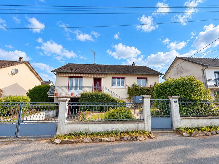 Maison 5 pièces à Boussac, à vendre