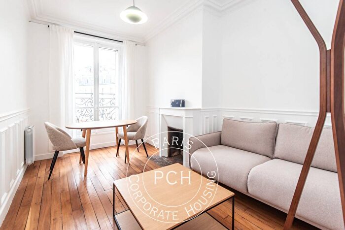 Appartement à louer - Alleray Procession, Paris ème arrondissement - 2 pièces - 1 chambre