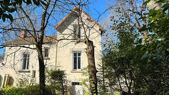 Maison à vendre - Saint-Sébastien-sur-Loire, Ouest - 6 pièces - 4 chambres