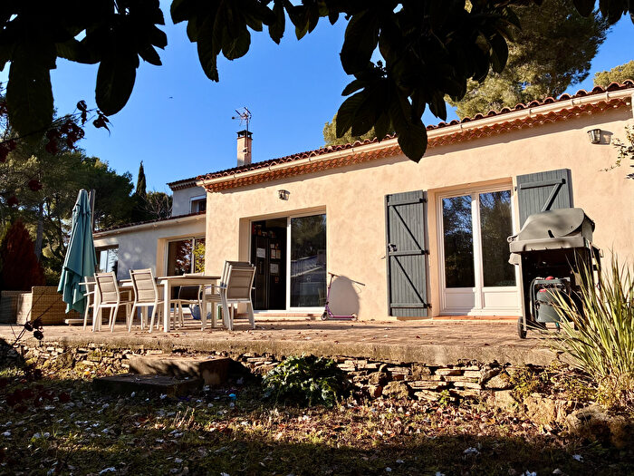Maison à vendre - Salon-de-Provence, Hautes Viougues, Saint-Come, Pavillon - 5 pièces - 4 chambres