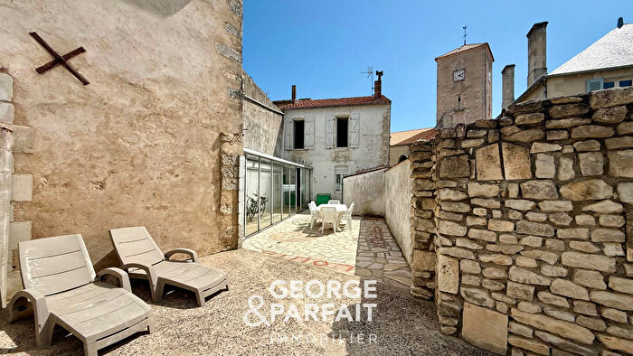 Maison à vendre - La Flotte - 6 pièces - 4 chambres