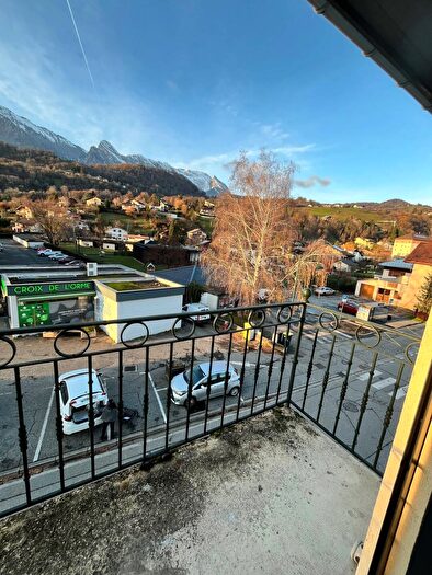 Appartement à louer - Saint Sigismond, Albertville - 3 pièces - 2 chambres