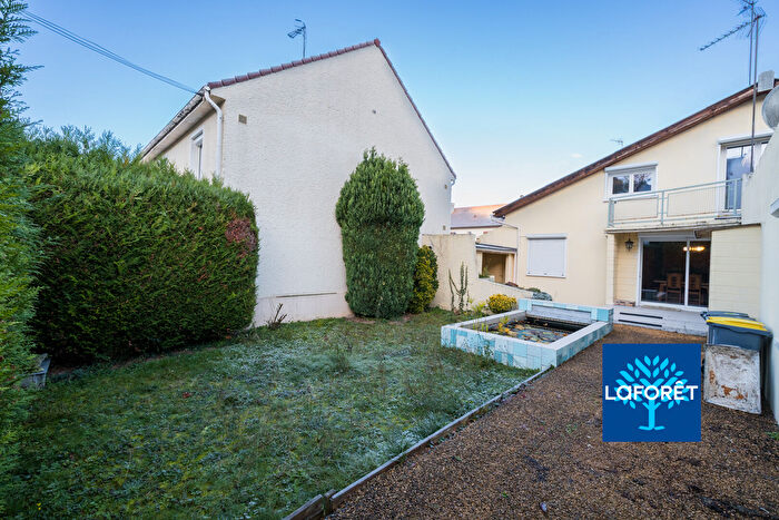 Maison à vendre - Marly-la-Ville - 6 pièces - 4 chambres