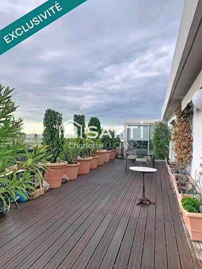 Appartement à vendre - Marseille e , Cinq Avenues - 4 pièces - 2 chambres