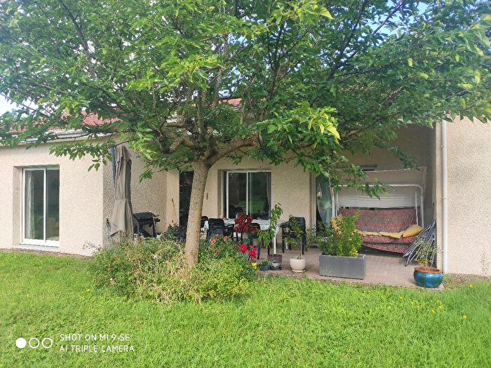 Maison à vendre - Mizérieux - 9 pièces - 5 chambres