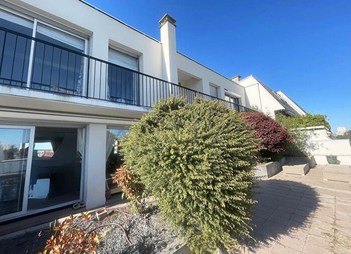 Appartement 7 pièces à Reims, Barbâtre, à vendre