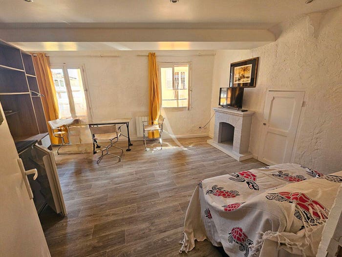 Secteur Sauvegarde, Grasse - Appartement 1 pièce à louer